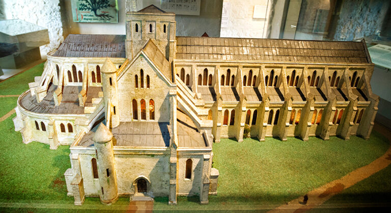 Historic Cistercian Abbey | Beaulieu, New Forest