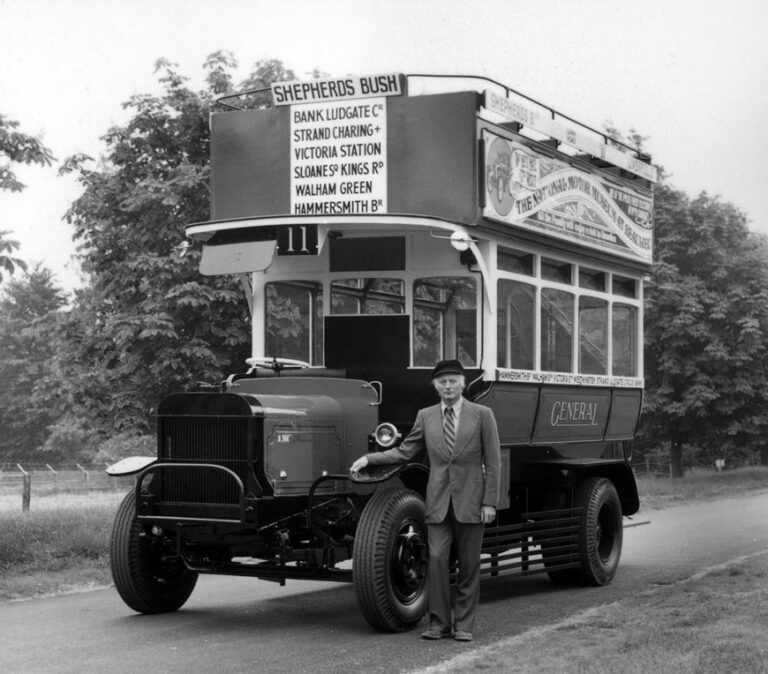 40th film anniversary for Beaulieu’s Veteran Bus | Beaulieu, New Forest