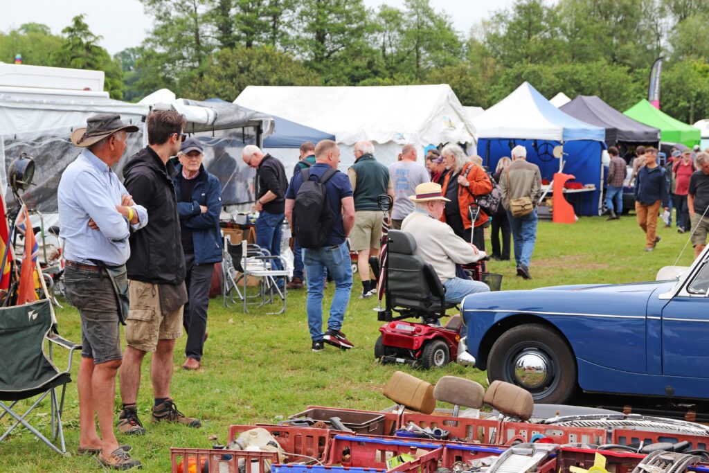 Traders and showgoers enjoy another successful Spring Autojumble at ...